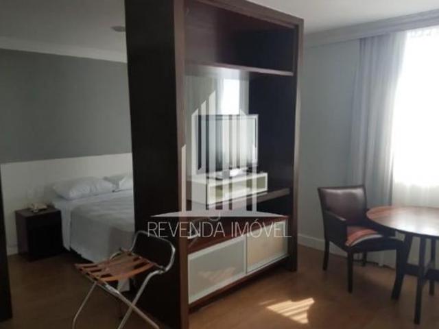 Apartamento à venda no Itaim Bibi, São Paulo SP: 1 quarto, 1 banheiro, 1 vaga de garagem, 25m² de ár