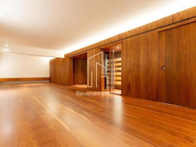 Apartamento à venda no Itaim Bibi, São Paulo SP: 3 quartos, 1 suíte, 2 salas, 2 banheiros, 2 vagas