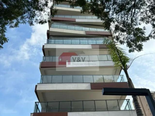 Apartamento a venda no Itaim, 4 suítes, 4 vagas de garagem 246m2!