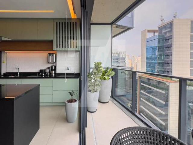 Apartamento à venda no Itaim