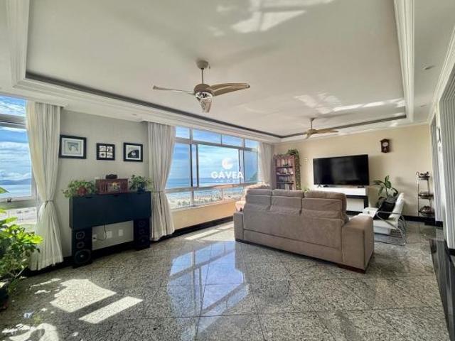 Apartamento à venda no Itararé em São Vicente