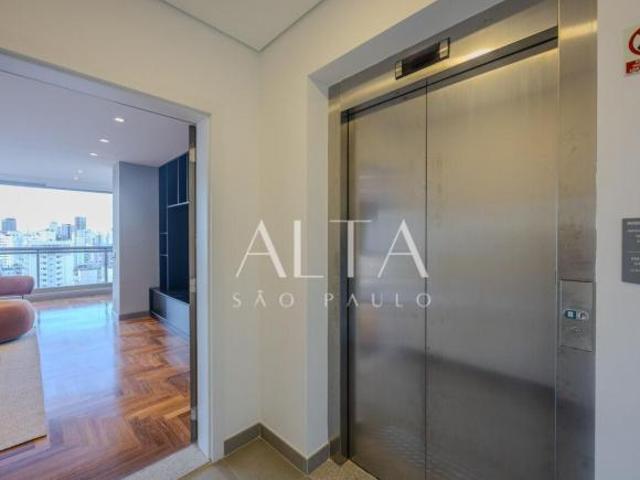 Apartamento à venda no icônico Edge Itaim, pronto para morar 134m², 2 suítes no Itaim Bibi