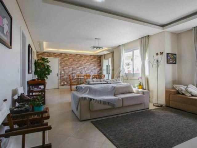 Apartamento à venda no Ipiranga na Rua Dom Mateus, 141 m², 3 suítes, varanda gourmet e 3 vagas