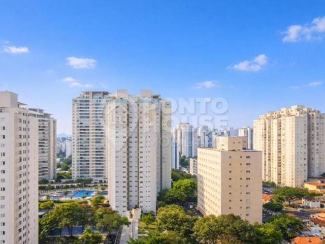Apartamento à venda no Ipiranga 2 dormitórios, com varanda e vista livre