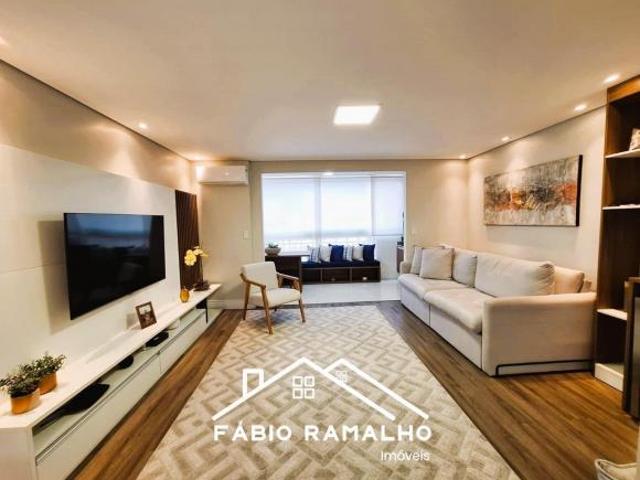 Apartamento à venda no Jabaquara, com 3 dormitórios, suíte, e 2 vagas de garagens