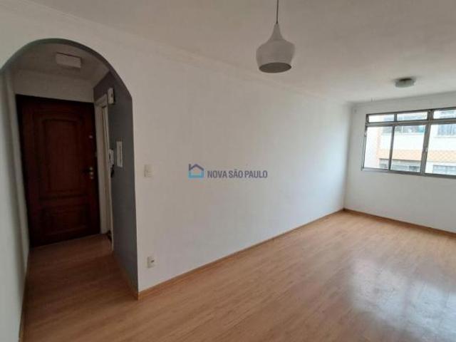 Apartamento à venda no Jabaquara com 1 vaga de garagem livre