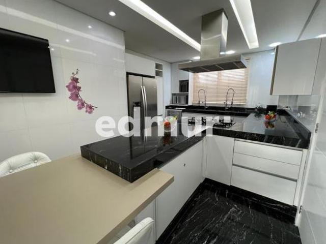 Apartamento à venda no Jardim