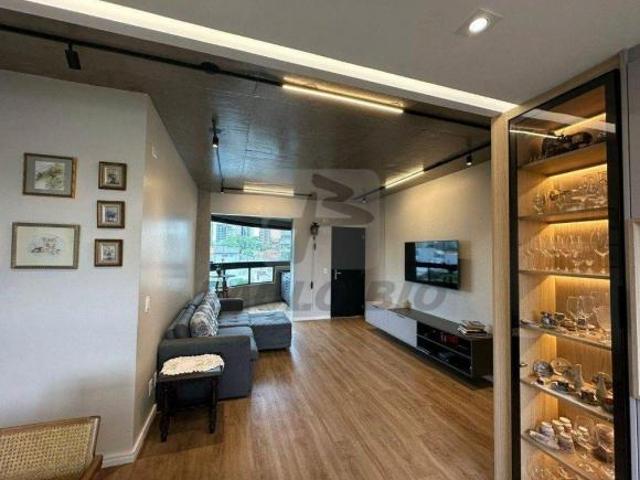 Apartamento à venda no Jardim