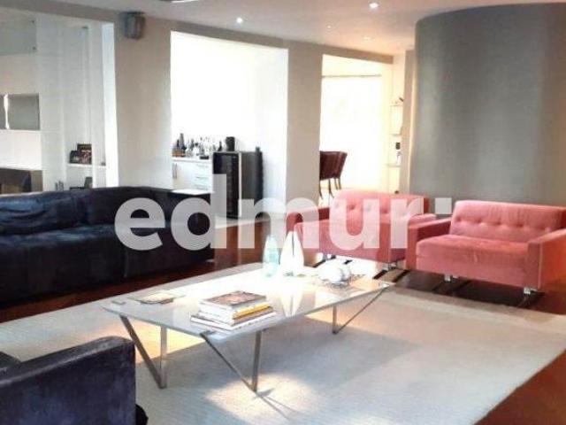 Apartamento à venda no Jardim