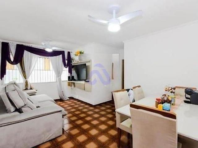 Apartamento à venda no Jardim Vila Galvão