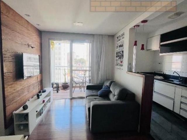 Apartamento à venda no Jardim Wanda, Taboão da Serra SP: 2 quartos, 1 suíte, 2 salas, 2 banheiros, 1