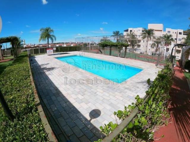 Apartamento a venda no Jardim Yolanda com 02 quartos, sacada e lazer completo
