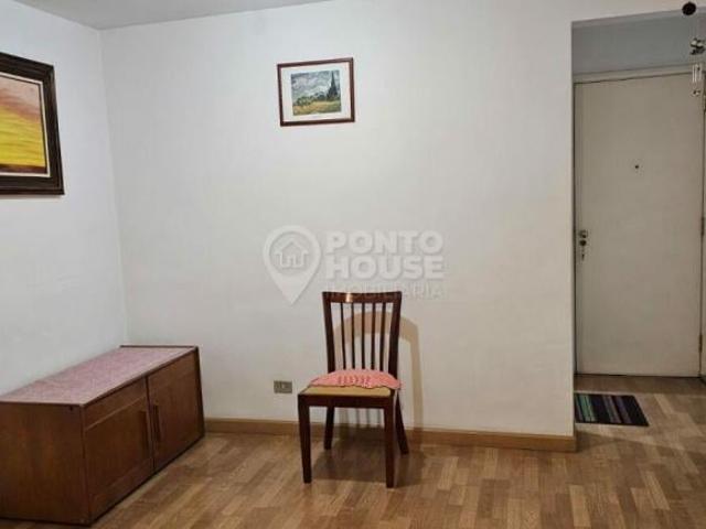 Apartamento à venda no Jardim Aeroporto com 3 dormitórios, 2 banheiros e 1 vaga