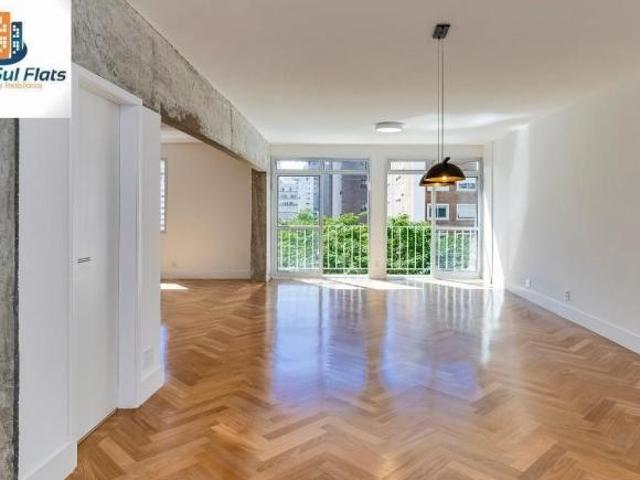 Apartamento à Venda No Jardim América Com 2 Suítes e 2 Vagas Reformado Semimobiliado