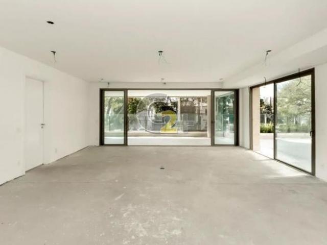 Apartamento a venda no Jardim América com 3 suítes e 3 vagas