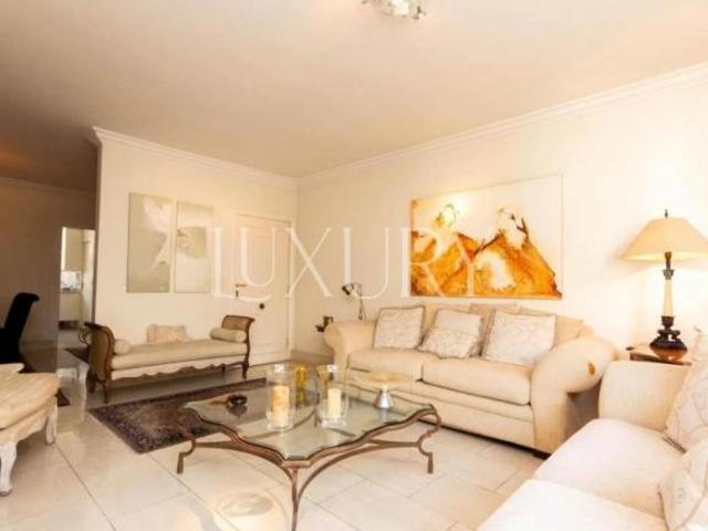 Apartamento à venda no Jardim América, 154 m², 3 quartos sendo 2 suítes, 1 vaga