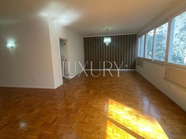 Apartamento à venda no Jardim América, 233 m², 4 quartos sendo 1 suíte, 2 vagas
