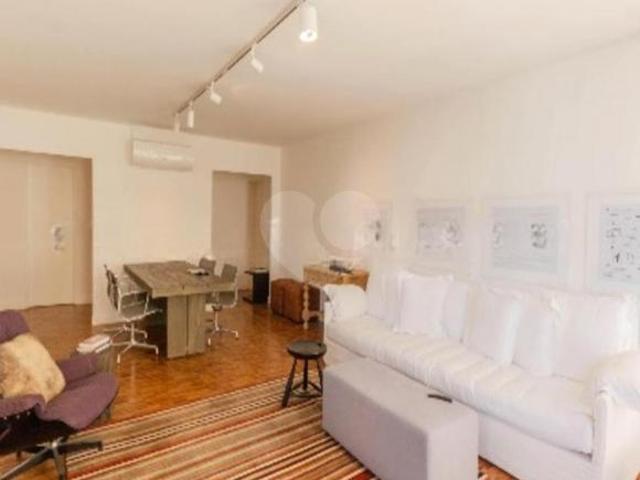Apartamento à venda no Jardim América – 3 Suítes e 180m² úteis