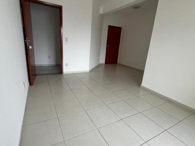 Apartamento à venda no Jardim Apolo II