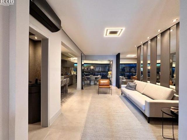 Apartamento à venda no Jardim Aquárius