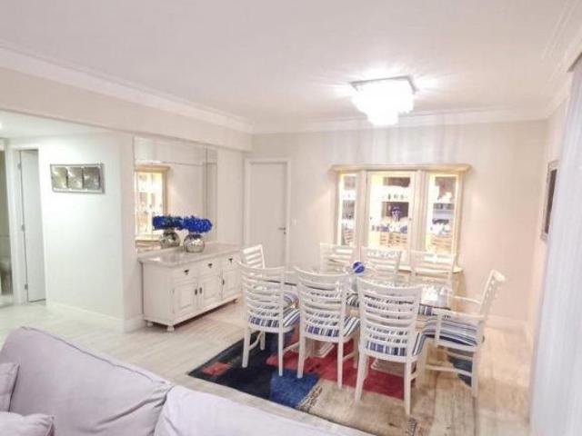 Apartamento à venda no Jardim Arpoador
