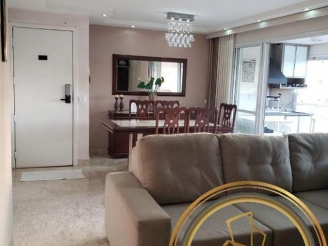 Apartamento à venda no Jardim Avelino com 3 dormitórios e 2 vagas 104m²
