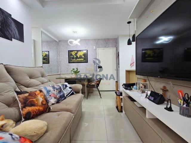 Apartamento à venda no Jardim Celiamar