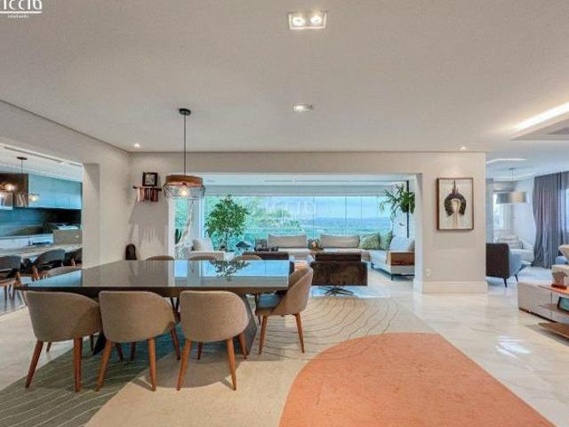 Apartamento à venda no Jardim das Colinas