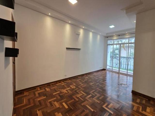 Apartamento à venda no Jardim das Acácias