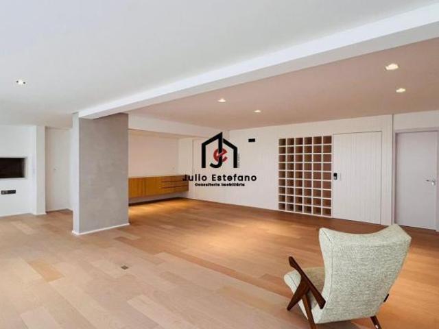 Apartamento à venda no Jardim das Nações