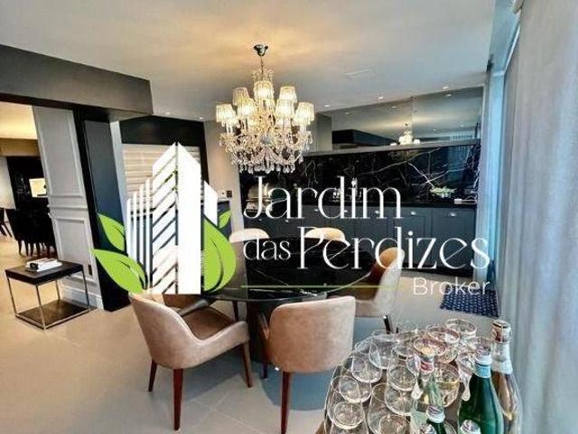 Apartamento à venda no Jardim das Perdizes
