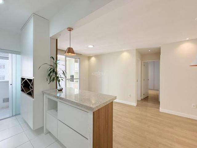 Apartamento à venda no Jardim do Lago