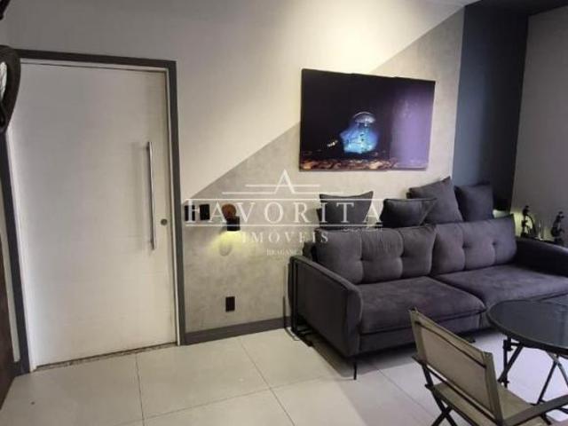 Apartamento à venda no Jardim do Lago