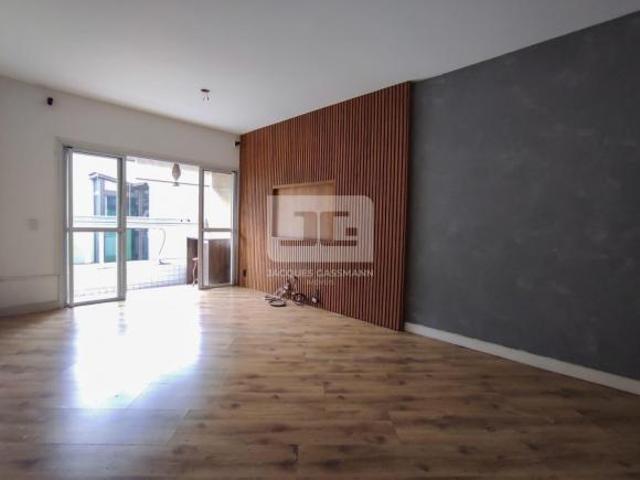 Apartamento à venda no Jardim do Mar