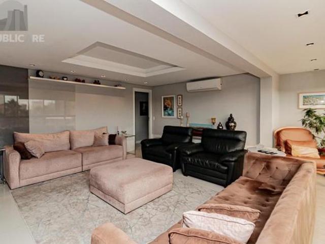 Apartamento à venda no Jardim Europa