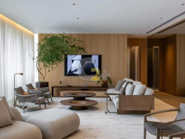 Apartamento a venda no Jardim Europa com 3 suites e 2 vagas