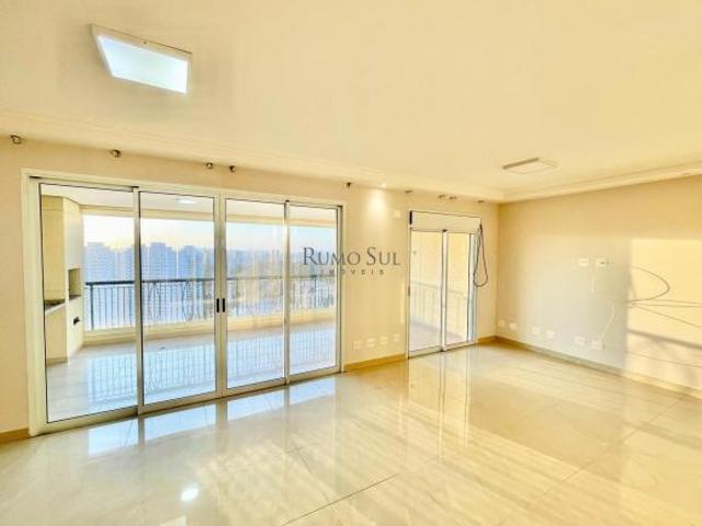 Apartamento à venda no Jardim Marajoara