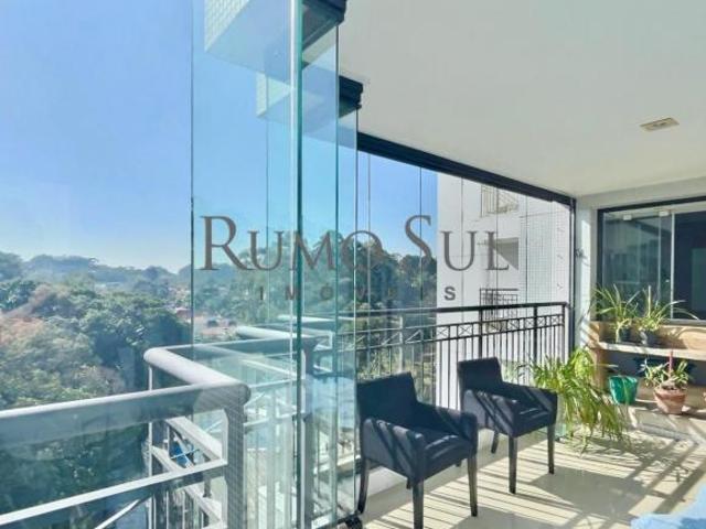 Apartamento à venda no Jardim Marajoara