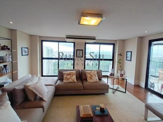 Apartamento à venda no Jardim Marajoara