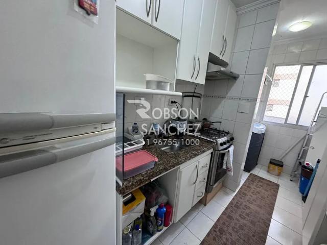Apartamento a venda no Jardim Marajoara com 2 quartos, 1 vaga, 50m², armários, varanda!