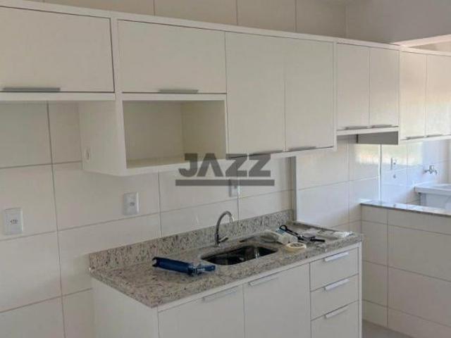 Apartamento à venda no Jardim Oriente em São José dos Campos com 66,5m², 2 dormitórios, suíte, varan