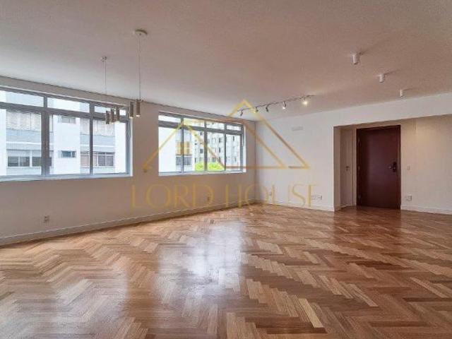 Apartamento à venda no Jardim Paulista