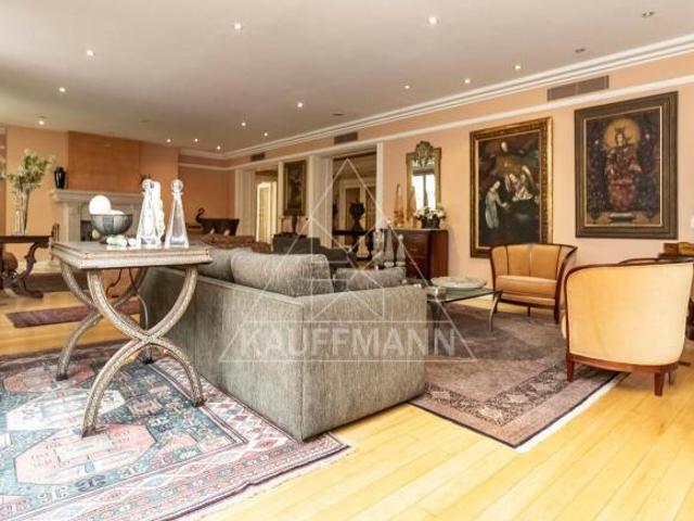 Apartamento à Venda no Jardim Paulista 4 quartos 4 Suítes 8 Vagas 578m² de Área Útil