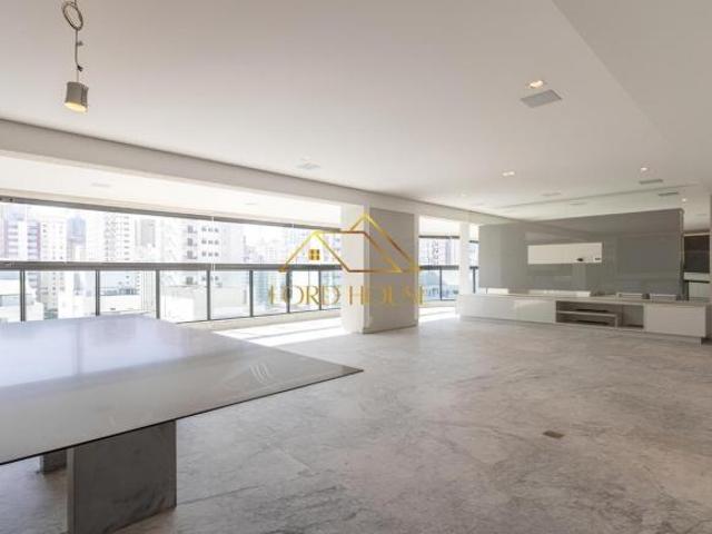 Apartamento à venda no Jardim Paulista