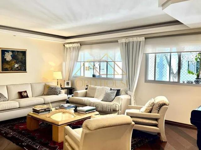 Apartamento à venda no Jardim Paulista