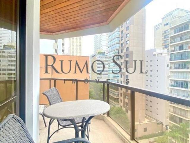 Apartamento à venda no Jardim Paulista
