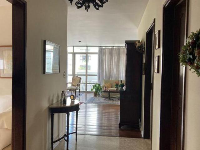 Apartamento à venda no Jardim Paulista 230m²