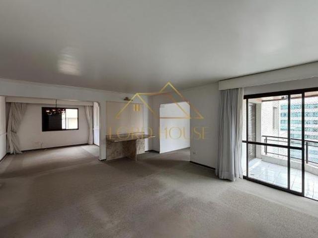 Apartamento à venda no Jardim Paulista