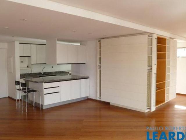 Apartamento à venda no Jardim Paulista
