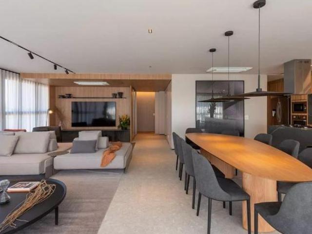Apartamento à Venda no Jardim Paulista